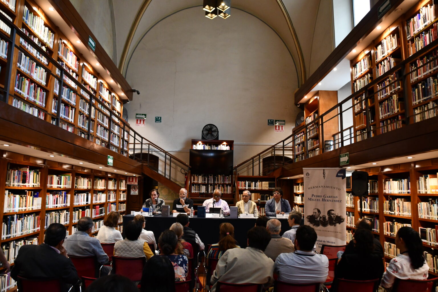 Presentan "Pedro Garfias. Obras completas" en la Biblioteca ...